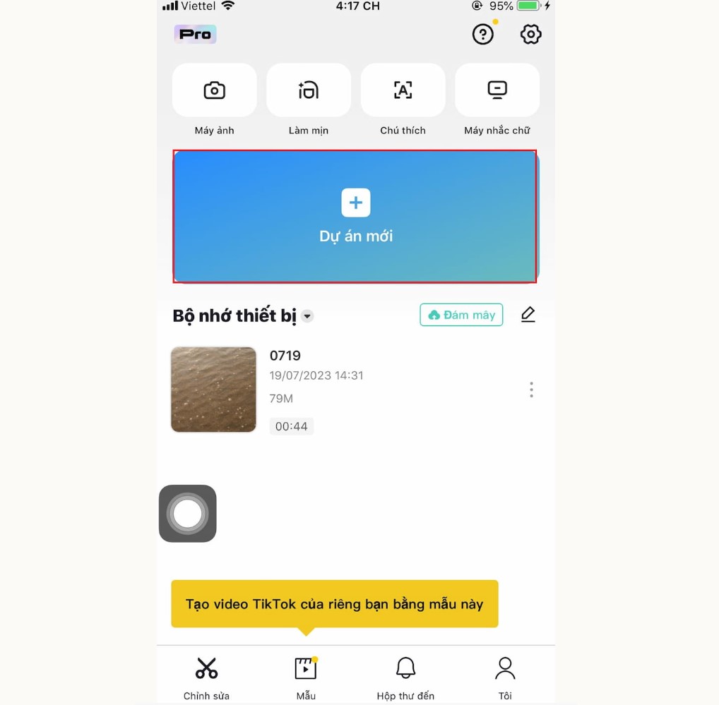 Instructions for Removing Green Background, Merging Backgrounds on CapCut